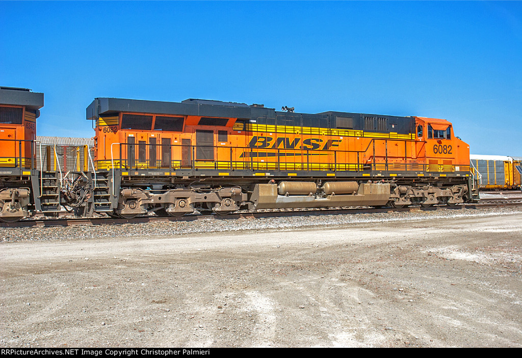 BNSF 6082
